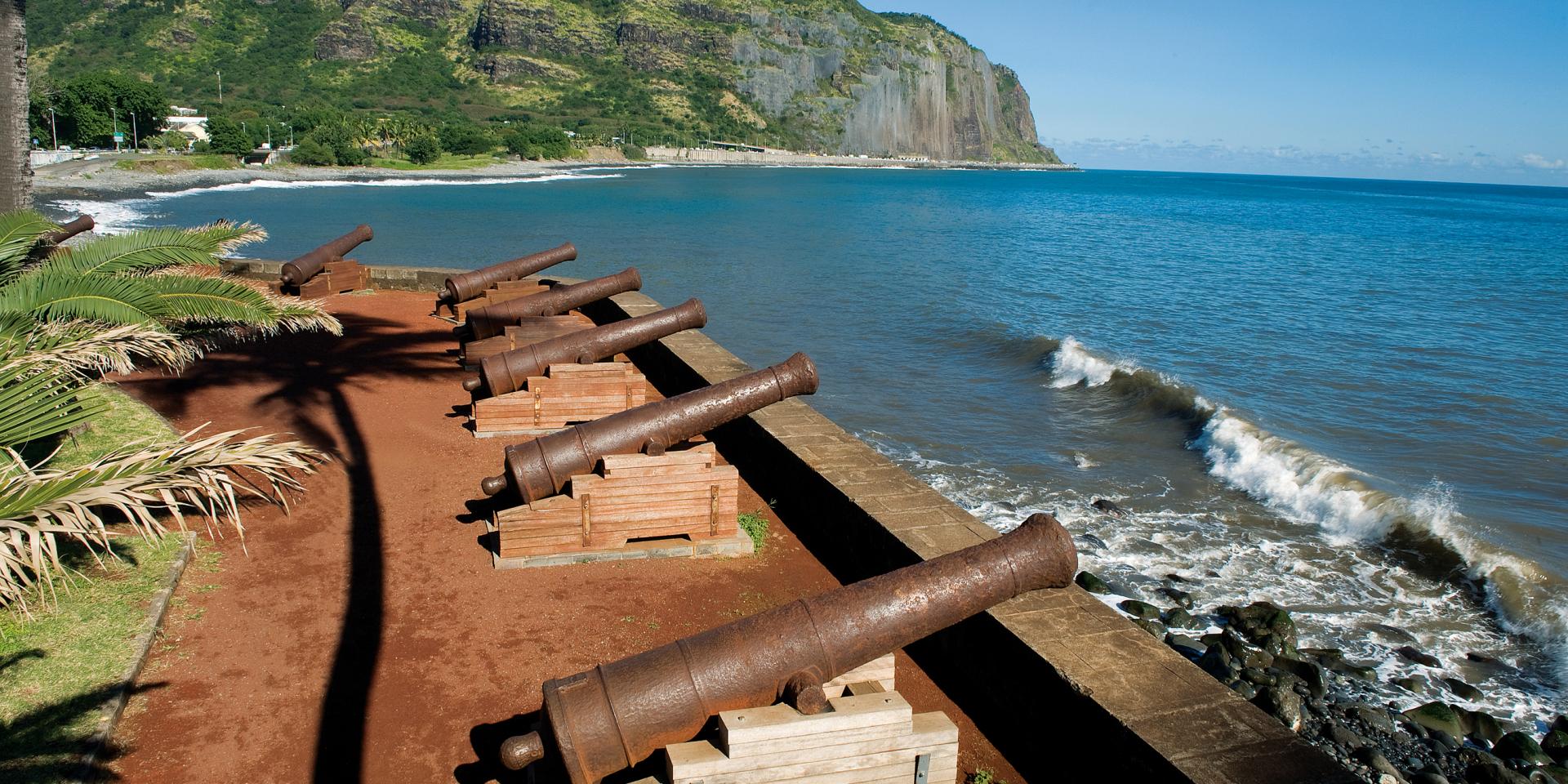 The History of Reunion Island: go back in time Rue de Paris